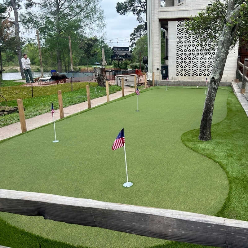 Trusted Putting Green Service in Houston,TX - Henry's Houston Greens LLC